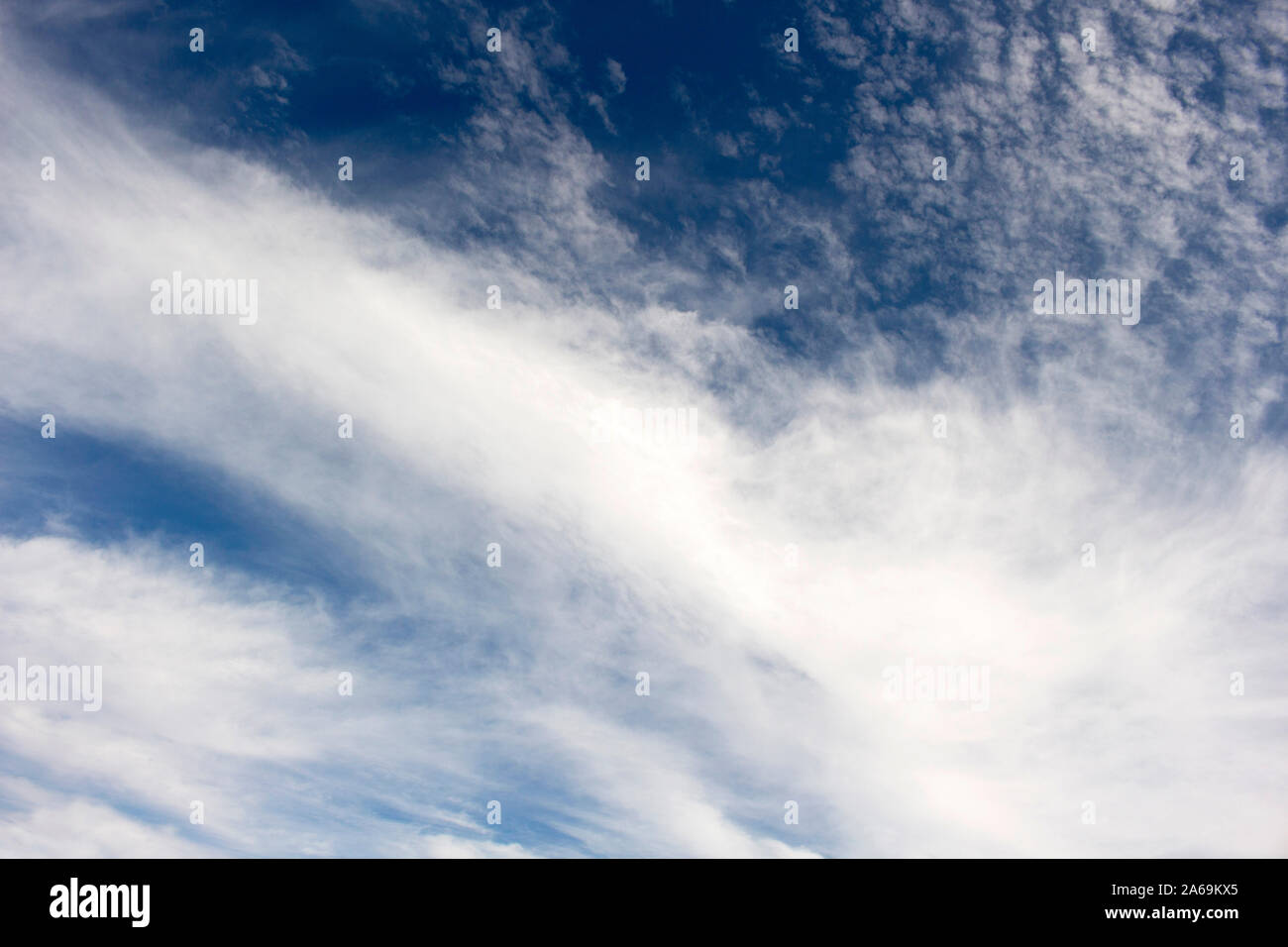 Cirro form hi-res stock photography and images - Alamy