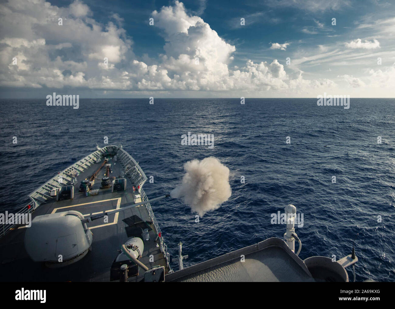Ticonderoga Class Guided Missile Cruiser Uss Chancellorsville High ...