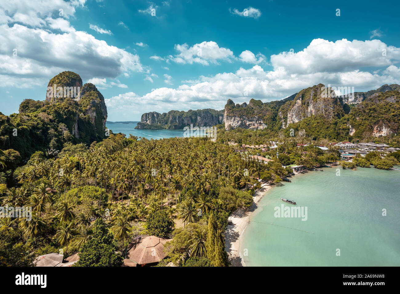 Viewpoint above the bay hi-res stock photography and images - Alamy