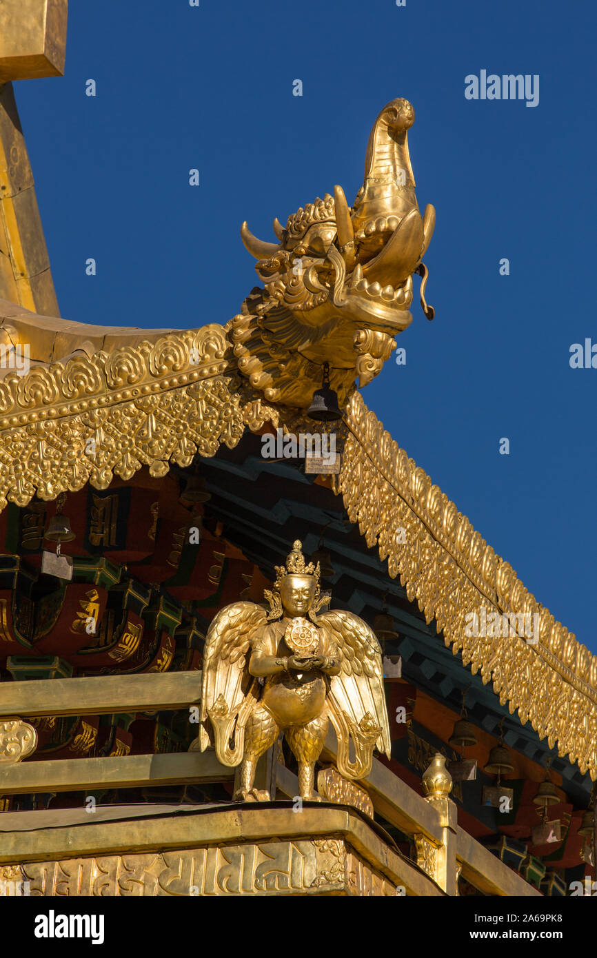 Jokhang statue hi-res stock photography and images - Alamy