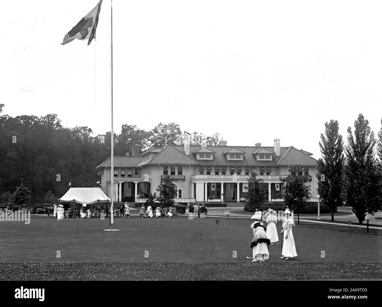 Vintage country clubs hi-res stock photography and images - Alamy