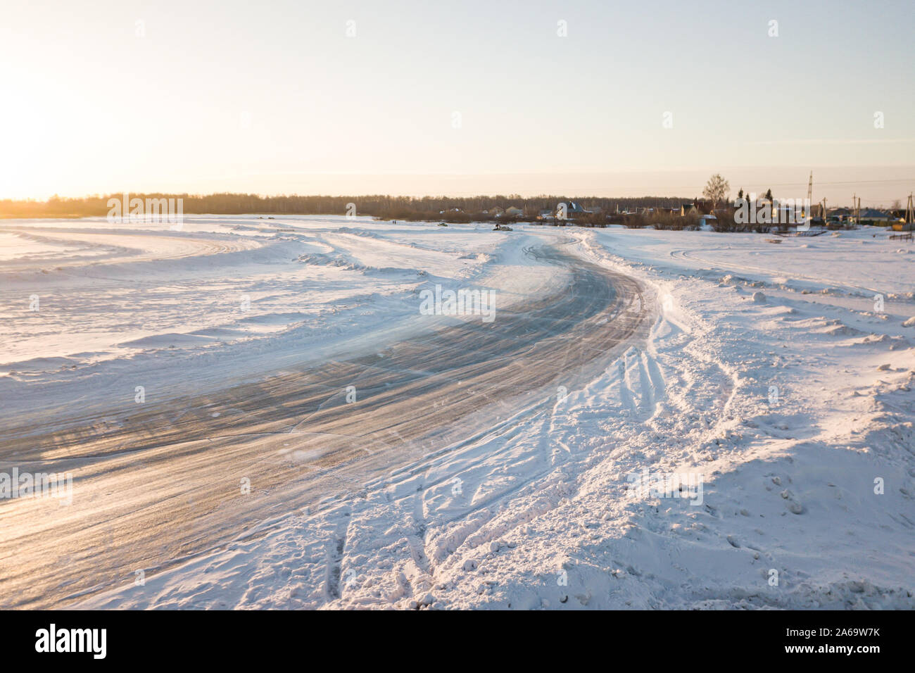 Ice road great slave lake hi-res stock photography and images - Alamy