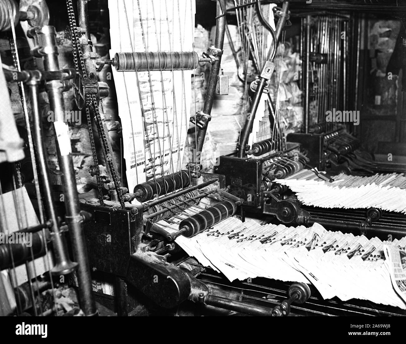 Hot off the printing press hi-res stock photography and images - Alamy