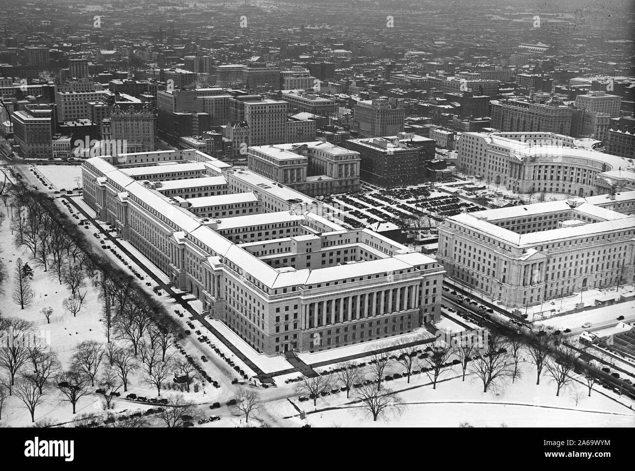 1930s federal triangle hi-res stock photography and images - Alamy