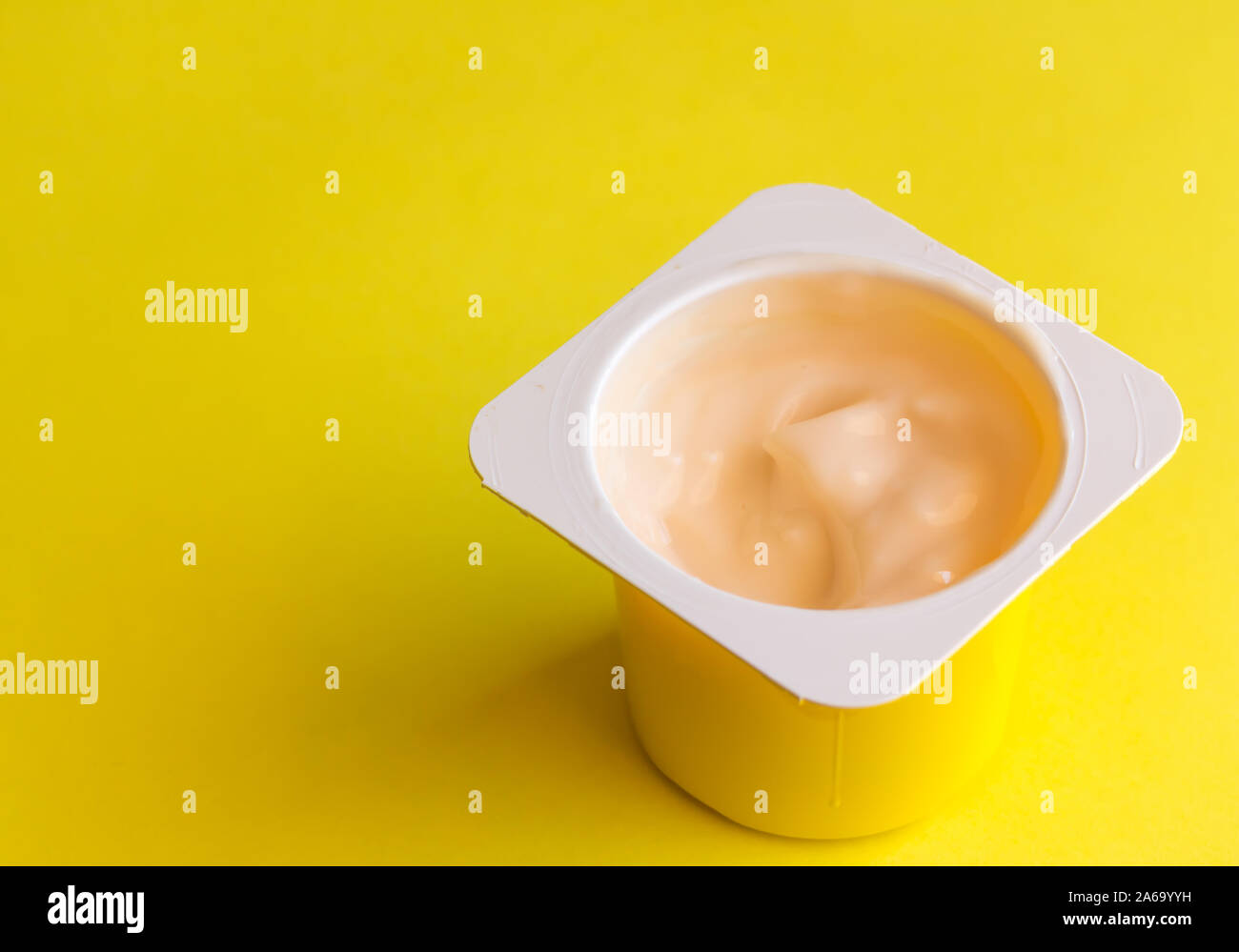 In yoghurt pots hi-res stock photography and images - Alamy