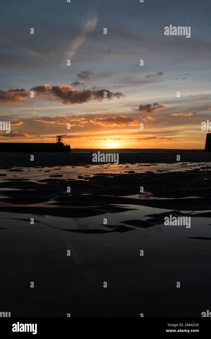 Sunset sunrise cornwall hi-res stock photography and images - Alamy