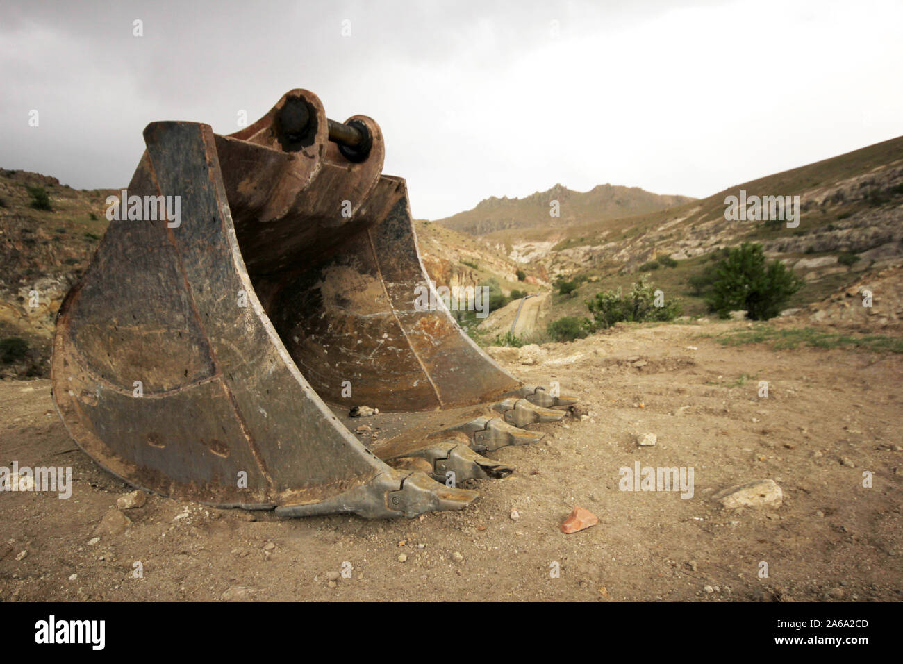 Grab hopper hi-res stock photography and images - Alamy
