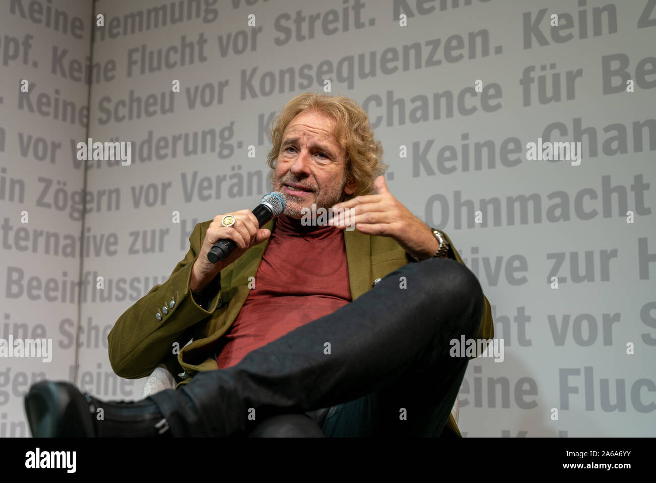 German Tv Talk Show Host High Resolution Stock Photography and Images ...