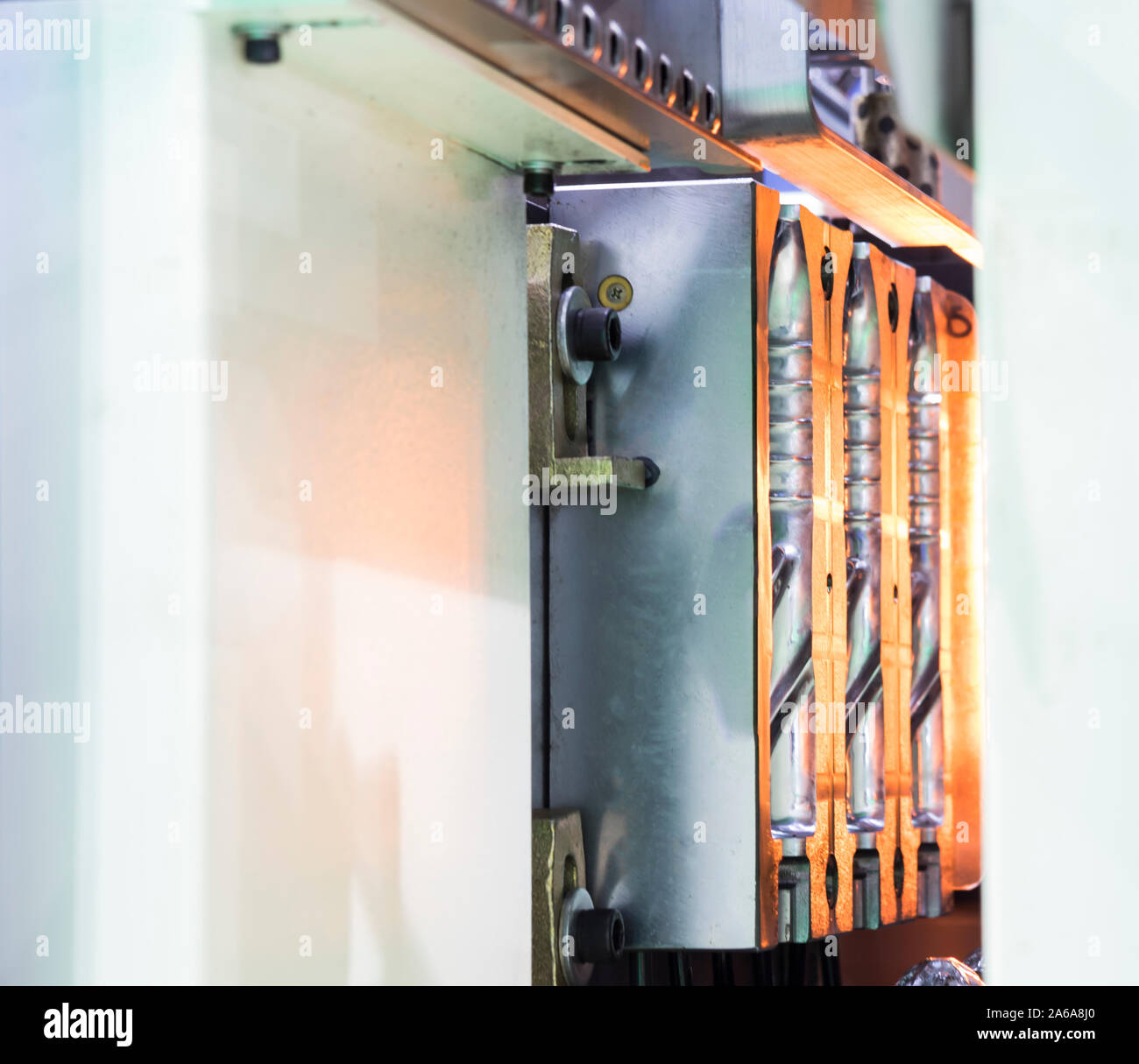 Injection moulding machine hi-res stock photography and images - Alamy