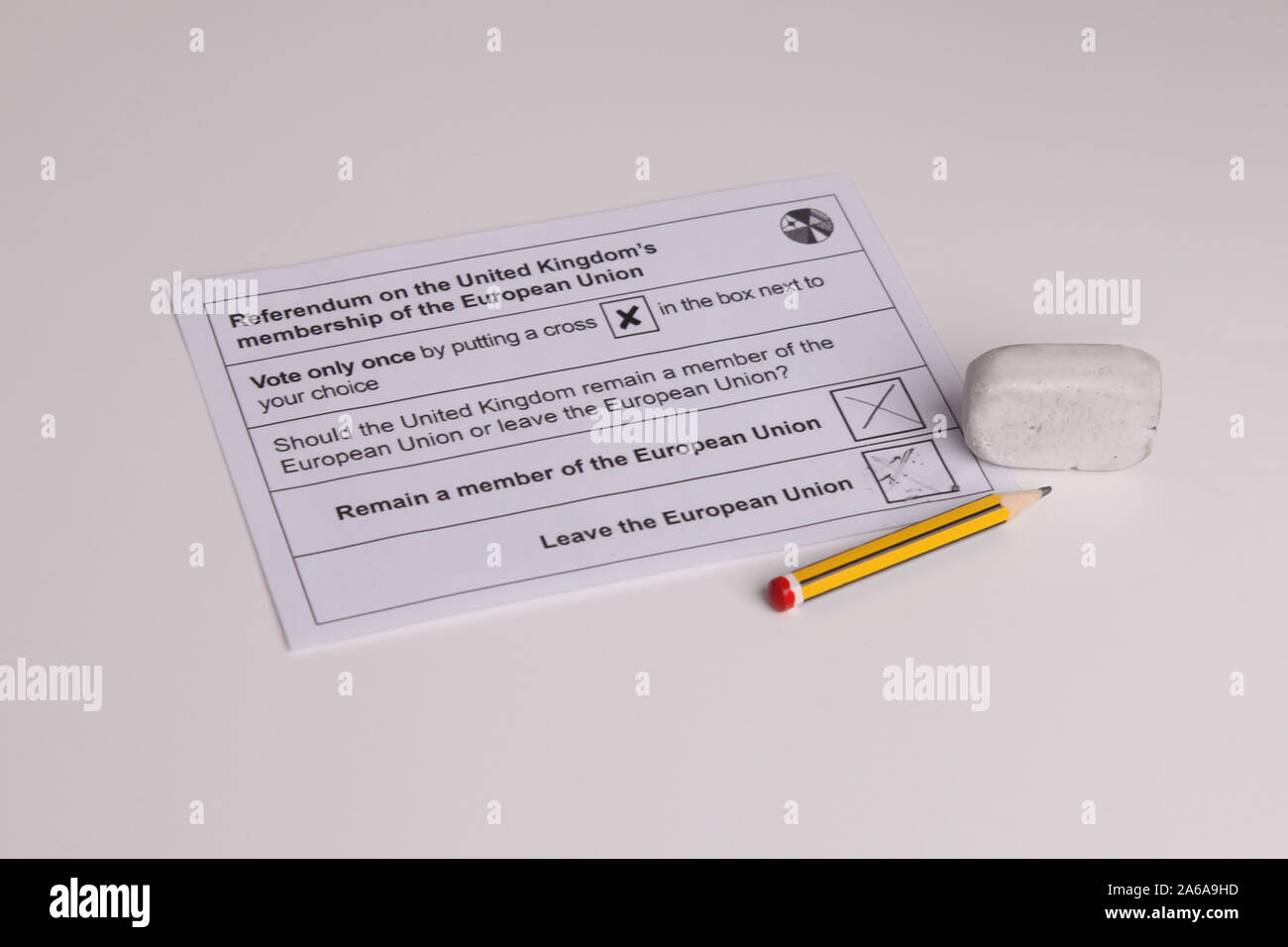 Eu referendum ballot paper hi-res stock photography and images - Alamy