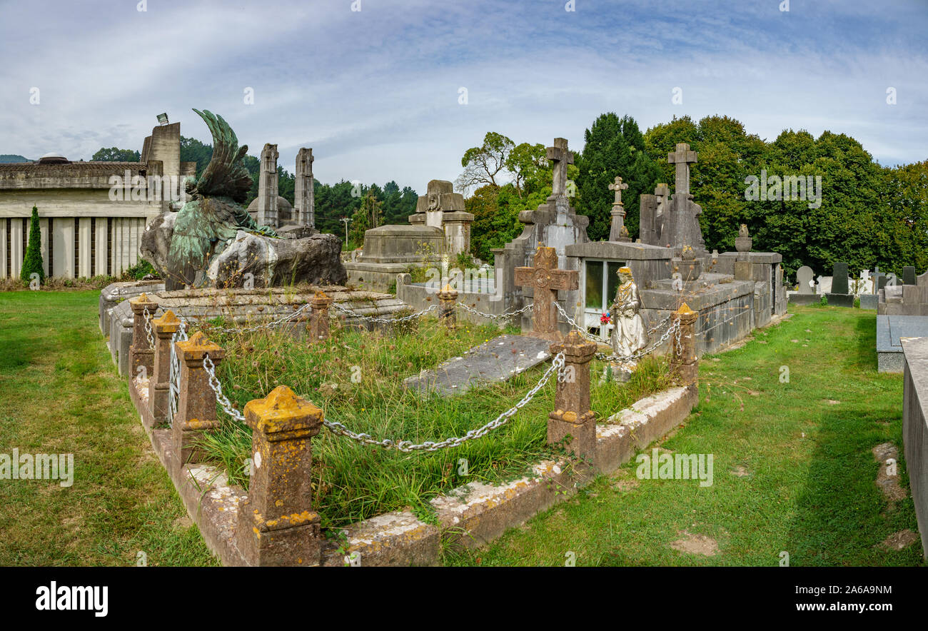 Large stone tombs hi-res stock photography and images - Alamy