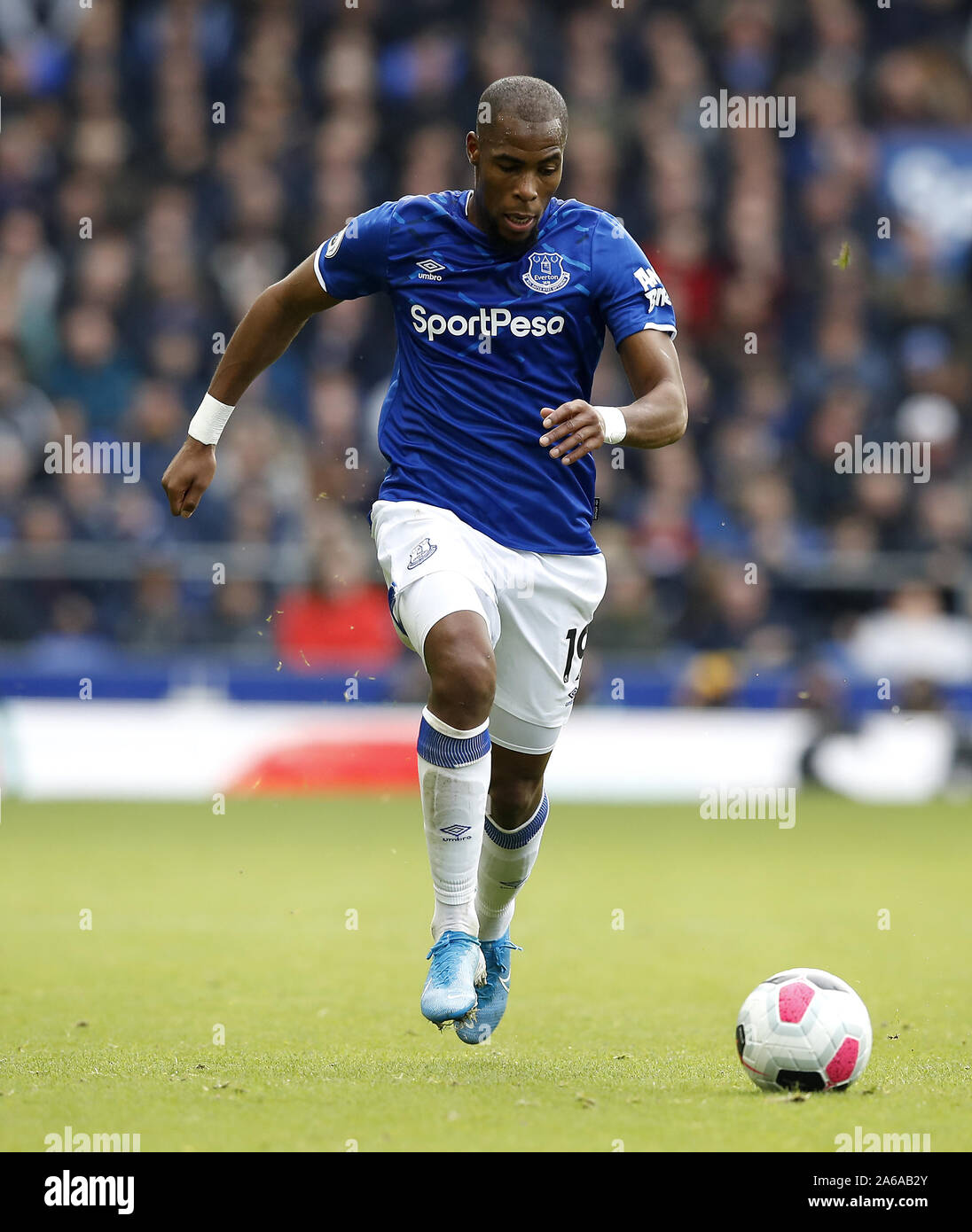 Djibril sidibe of everton hi-res stock photography and images - Alamy