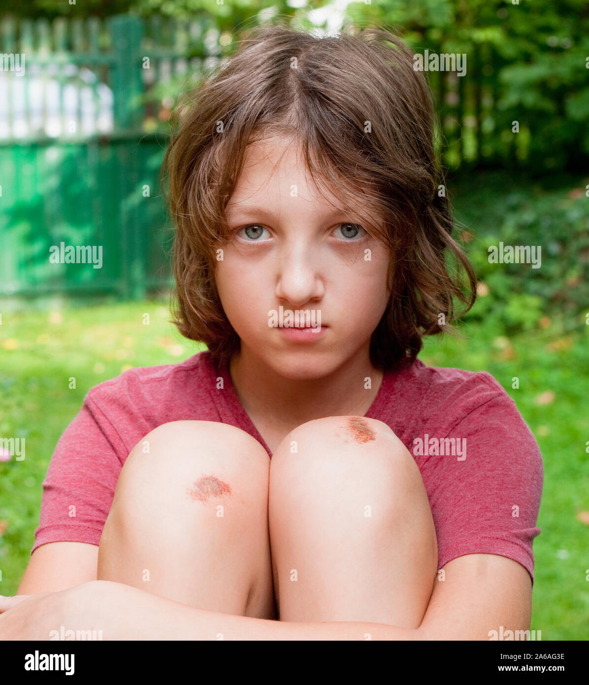Boy with pain in legs hi-res stock photography and images - Alamy