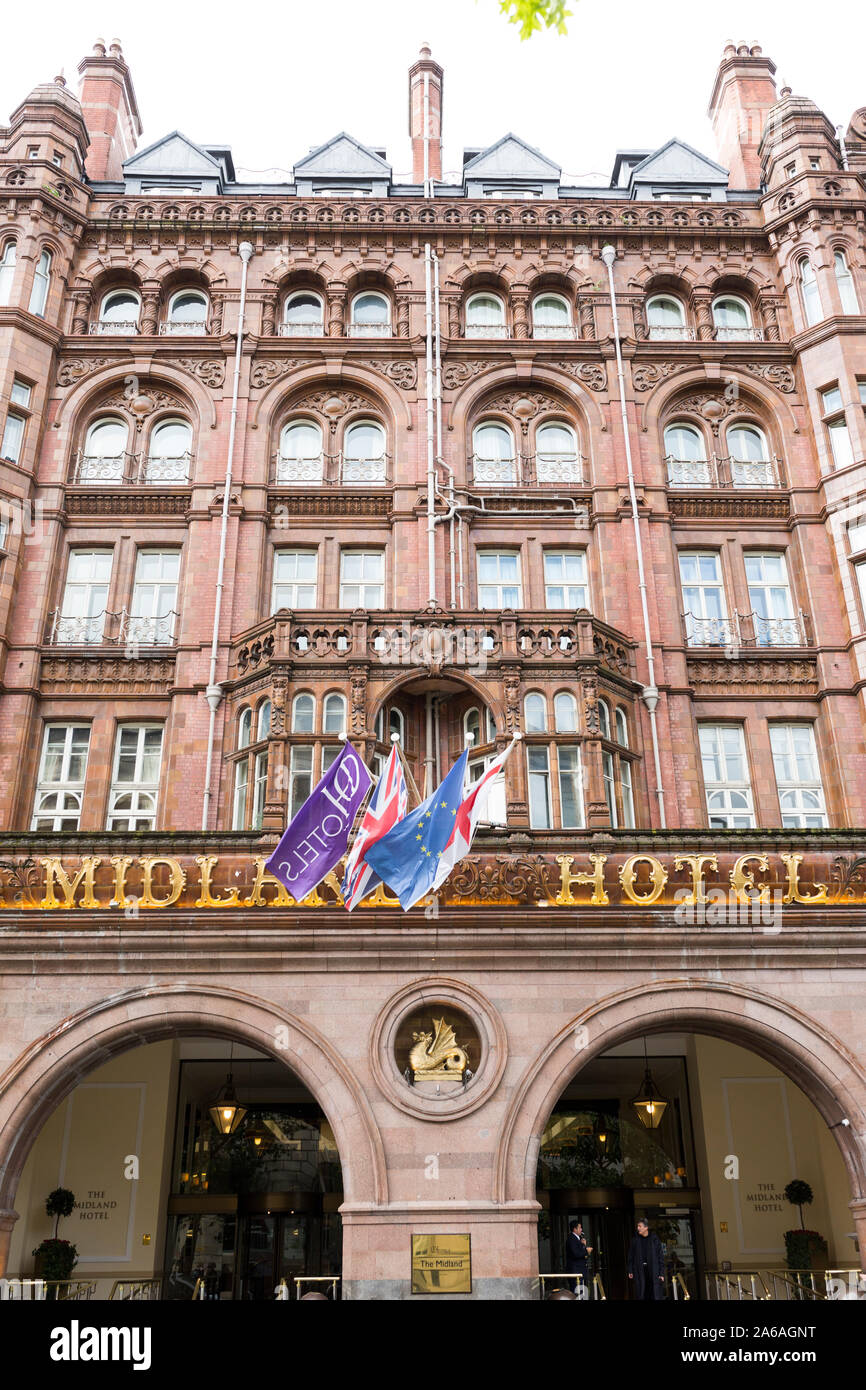 Picture by Chris Bull Manchester scenes for Three store instagram style ...