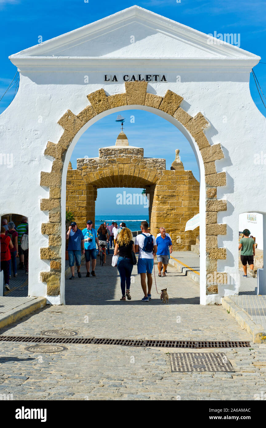 La Caleta and Castillo de San Sebastian, Cadiz, Andalucía, Spain Stock ...
