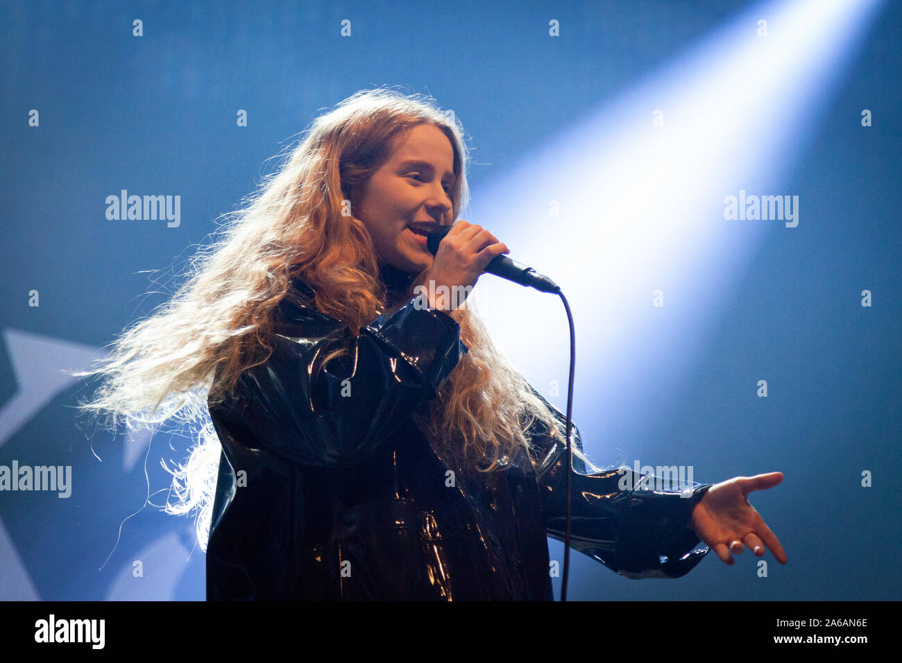 Moyka singer hi-res stock photography and images - Alamy
