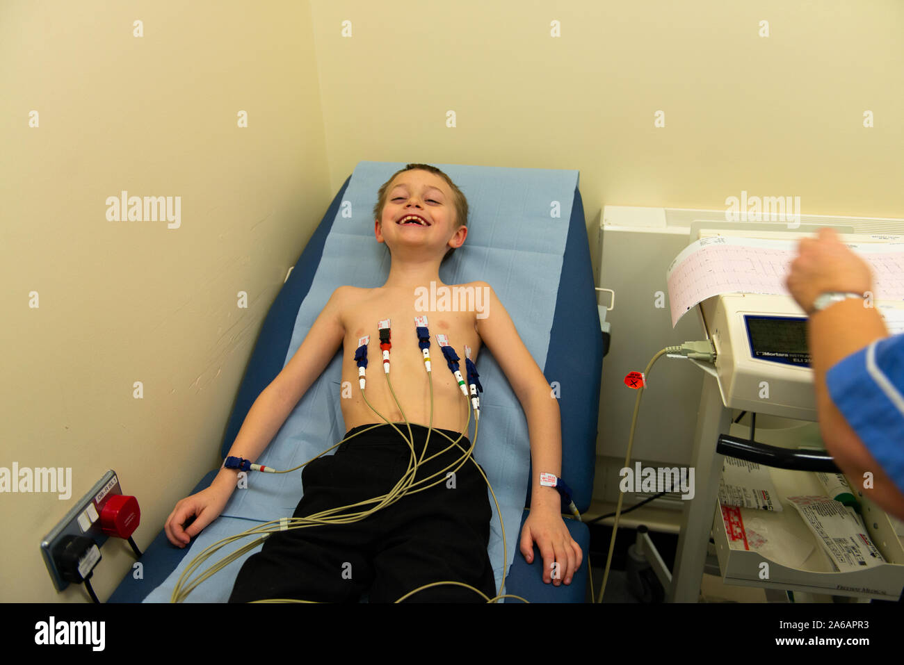 Ecg of a child hi-res stock photography and images - Alamy