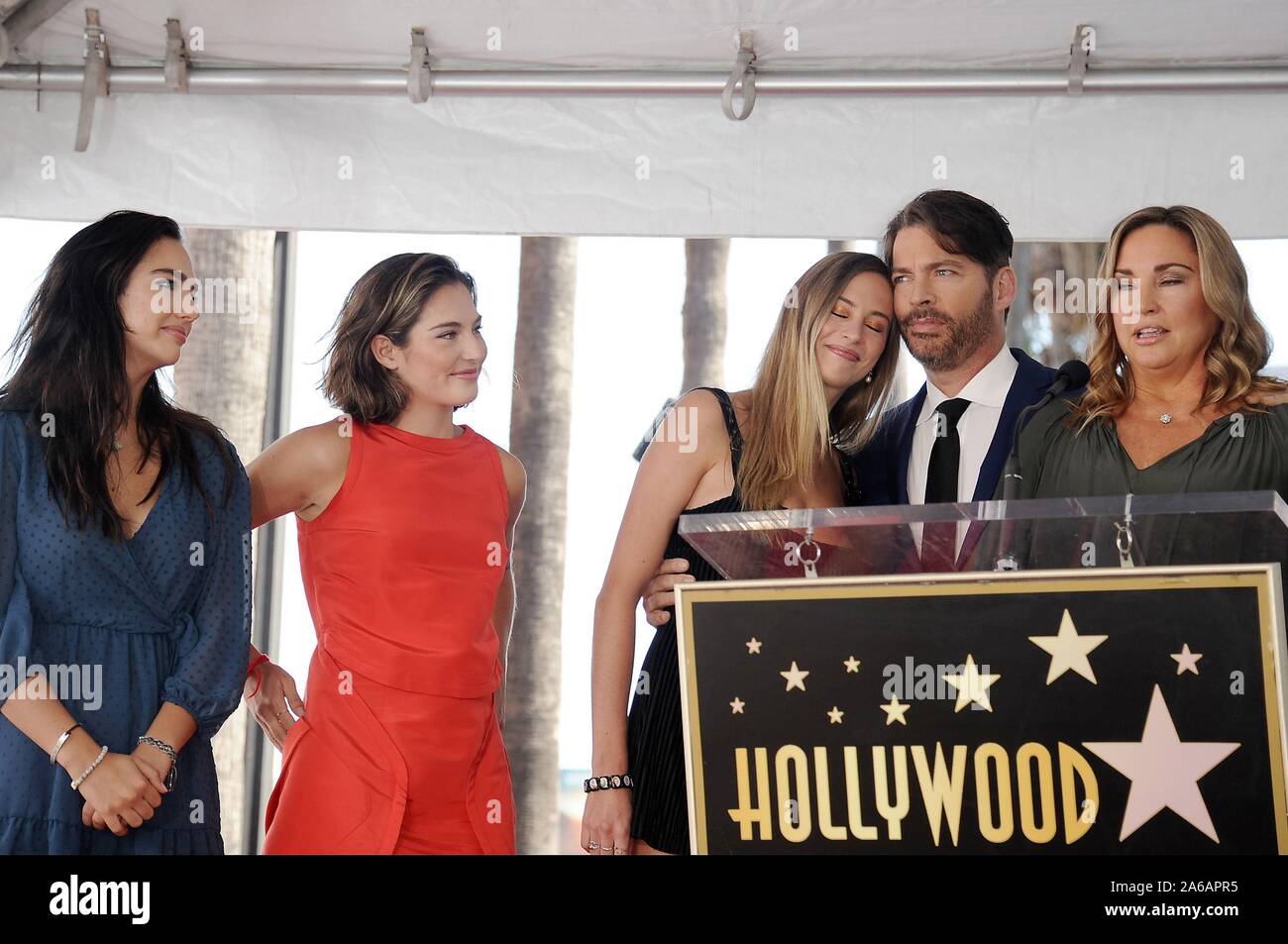 Los Angeles, CA. 24th Oct, 2019. Charlotte Connick, Kate Connick ...