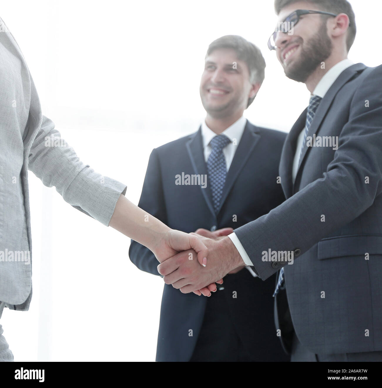 Image of business partners making an agreement Stock Photo - Alamy