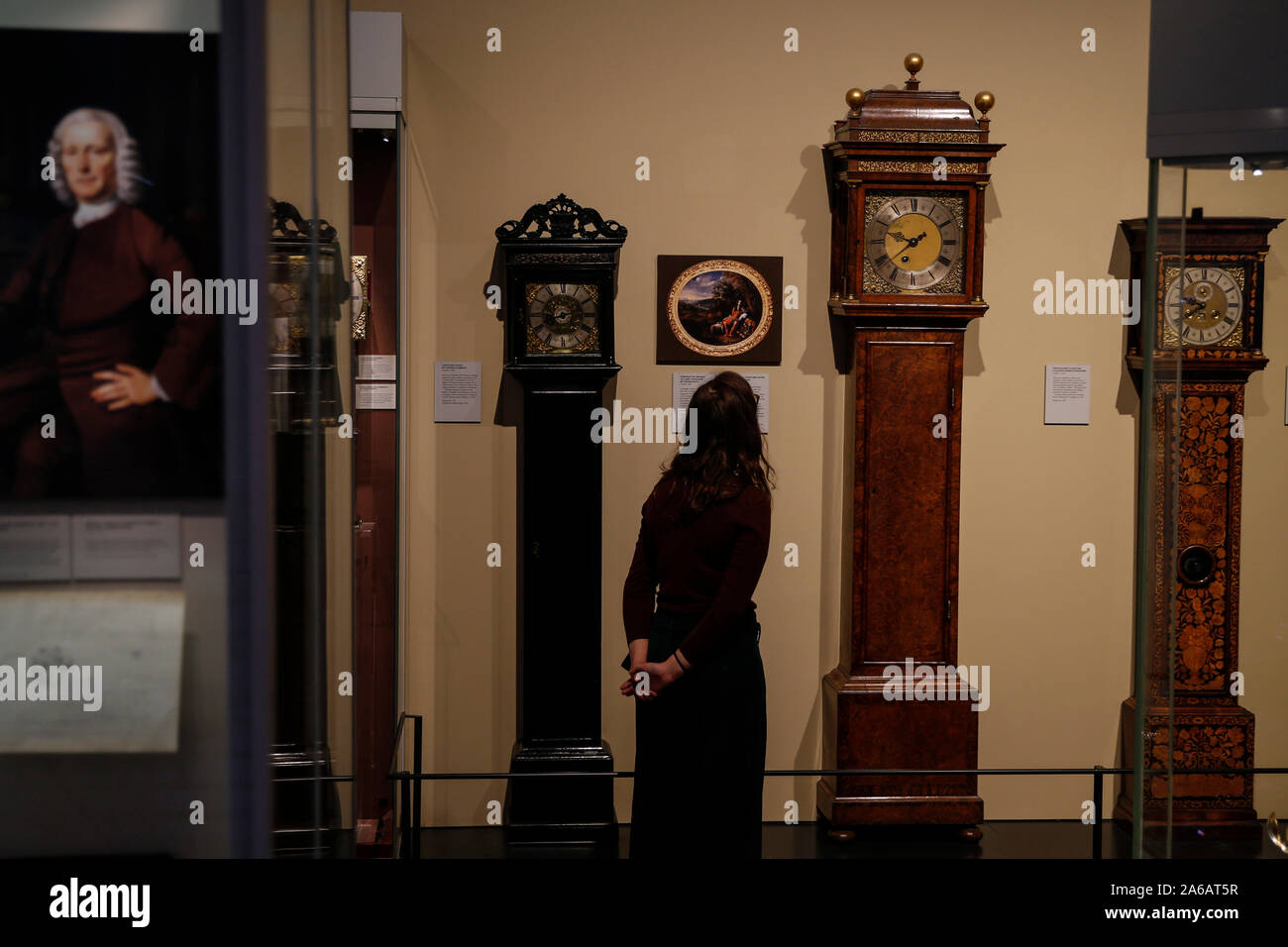 Grandfather clocks hi-res stock photography and images - Alamy