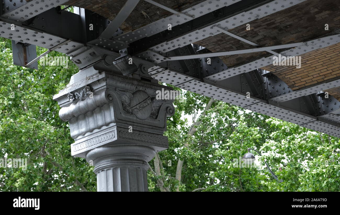 Elevated metro hi-res stock photography and images - Alamy