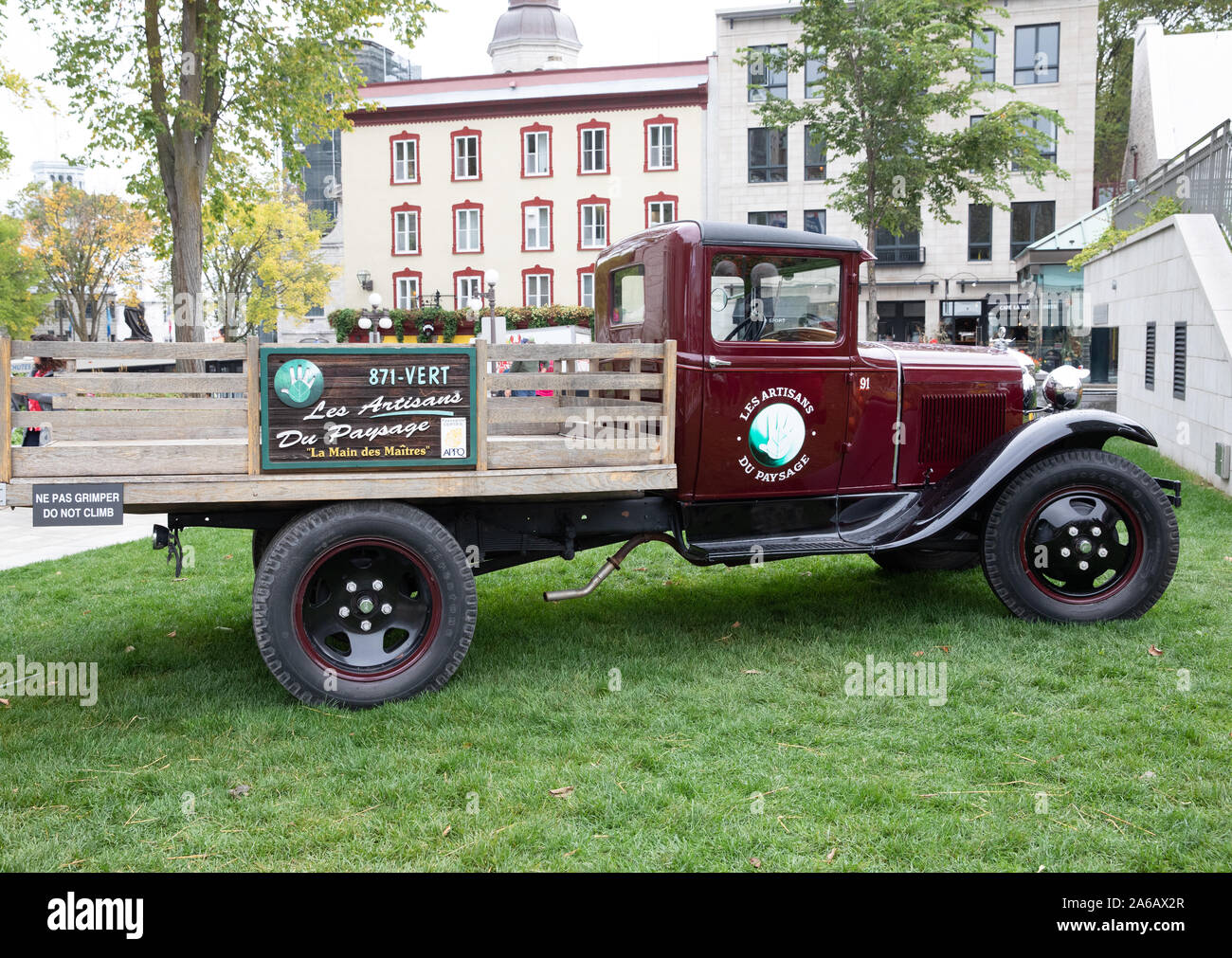 Old fashioned van on display in the centre of Québec City, Canada ...