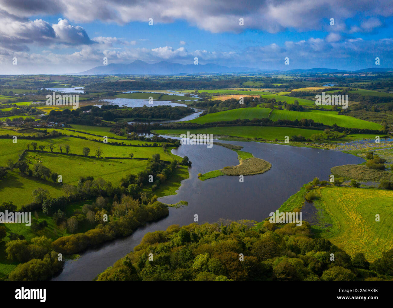 Estuary aerial hi-res stock photography and images - Alamy