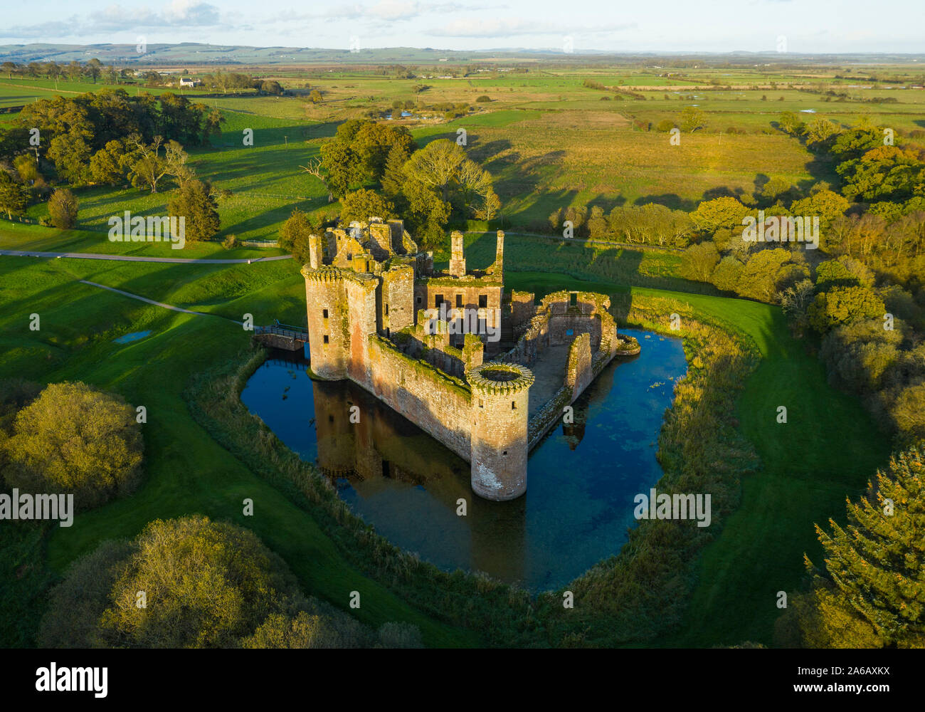Scotland castle aerial hi-res stock photography and images - Alamy