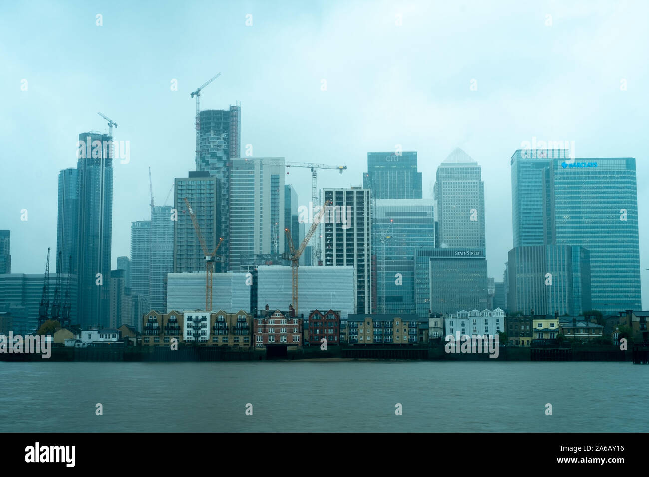 Canary wharf development hi-res stock photography and images - Alamy