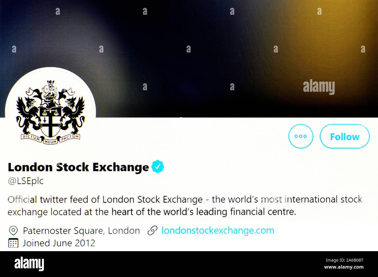 Twitter exchange hi-res stock photography and images - Alamy