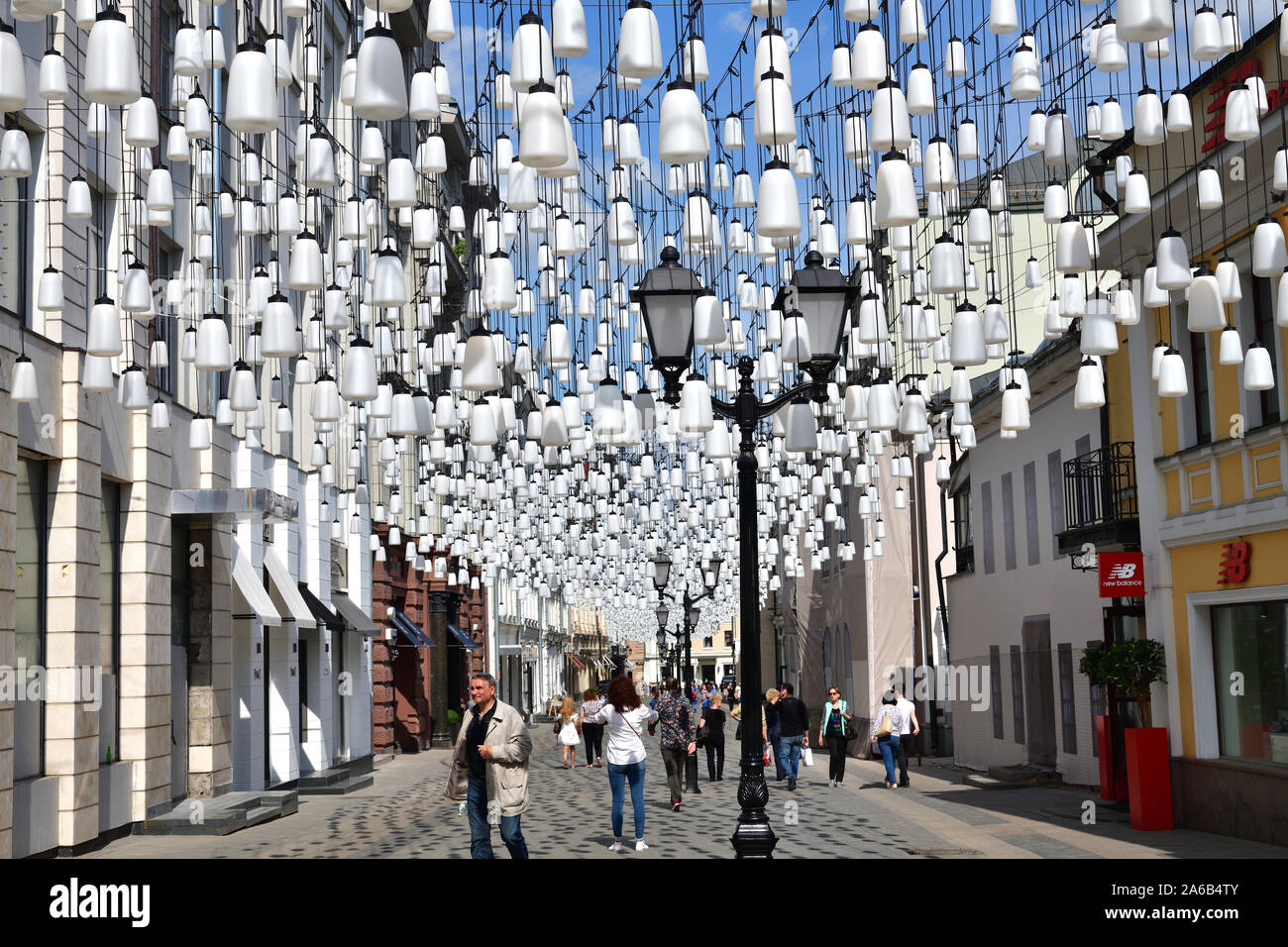 Tourist street design urban buildings hi-res stock photography and ...