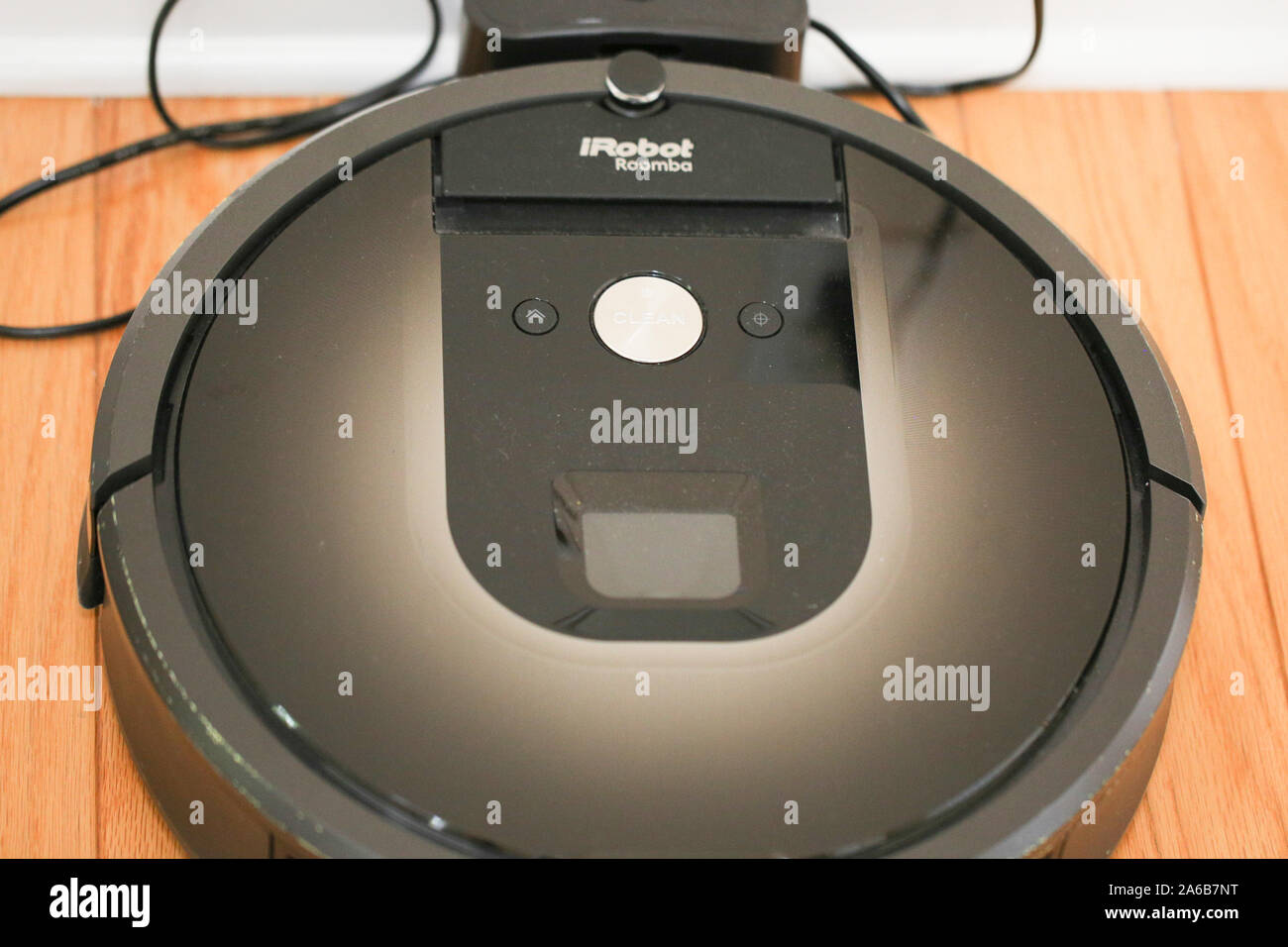 Vintage vacuum cleaner hi-res stock photography and images - Alamy