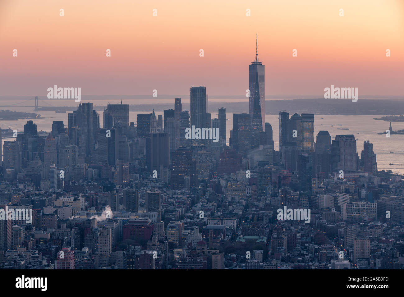 Beautiful sunset view lower manhattan hi-res stock photography and ...