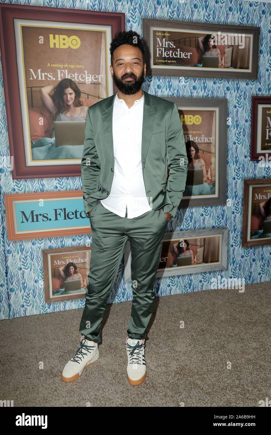 Los Angeles, CA. 21st Oct, 2019. Ian Owens at arrivals for MRS FLETCHER ...