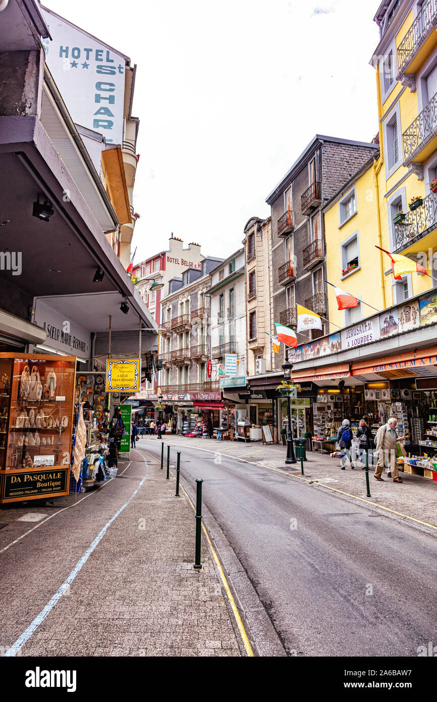 Market town lourdes occitanie france hi-res stock photography and ...