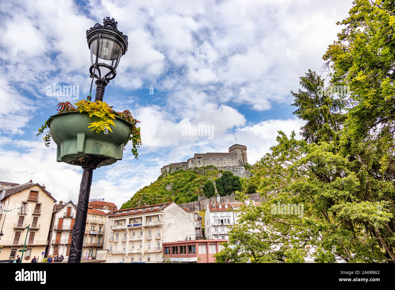Pyrenean castle hi-res stock photography and images - Alamy