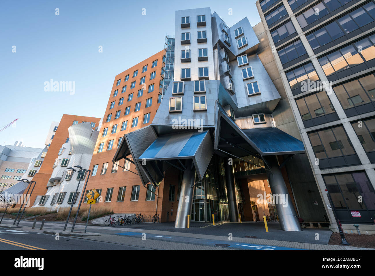 MIT Computational and Systems Biology building, Modern designed ...