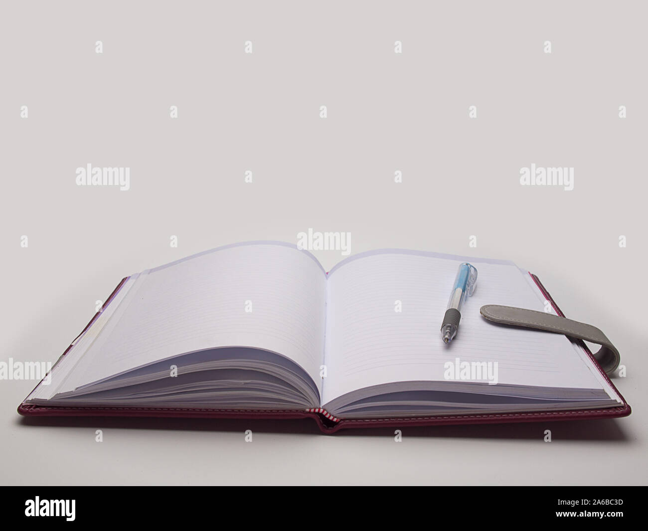 business, education concept. Pen with notebook. (copy space background ...