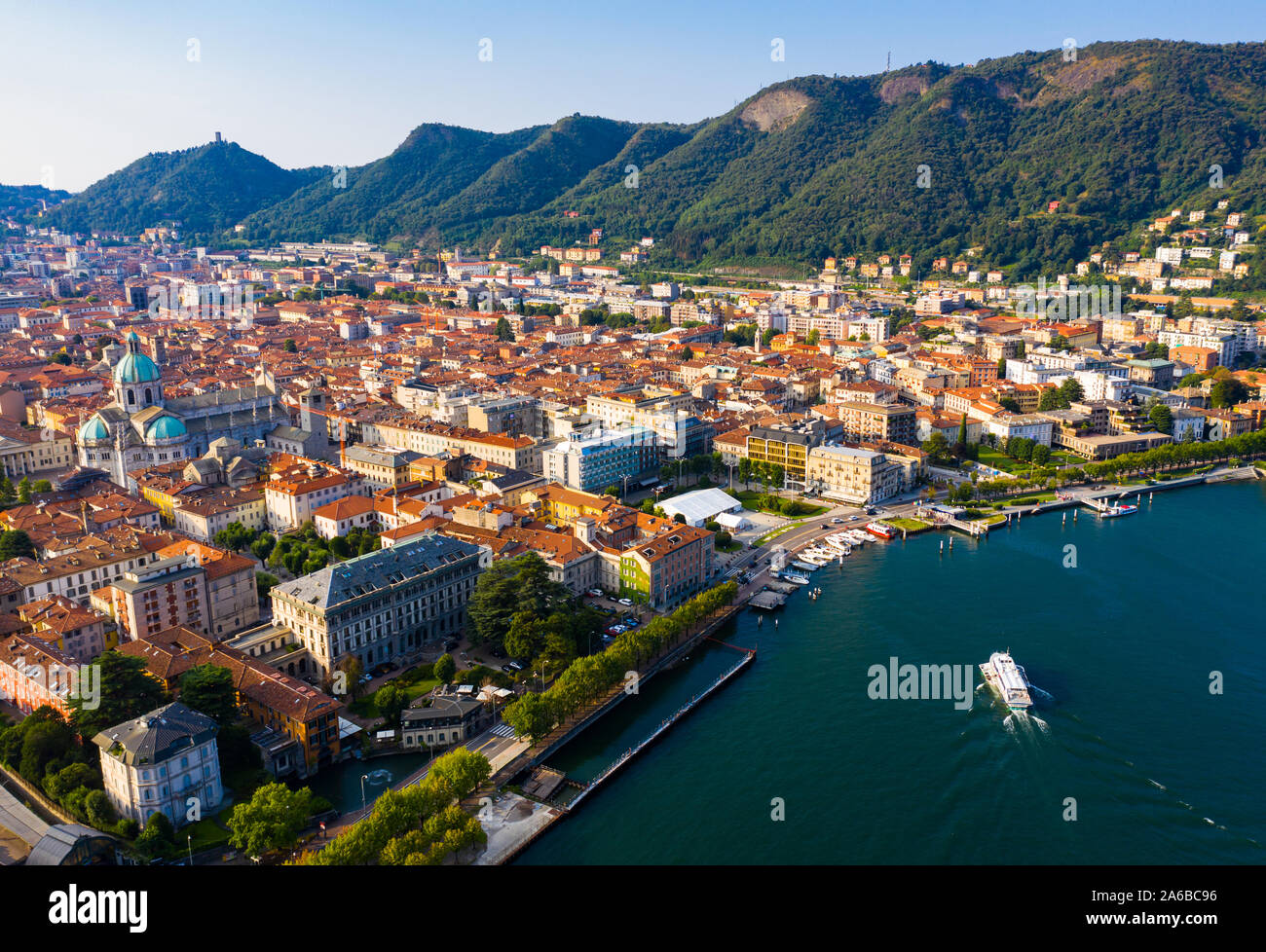 Italian gothic architecture lake como hi-res stock photography and ...