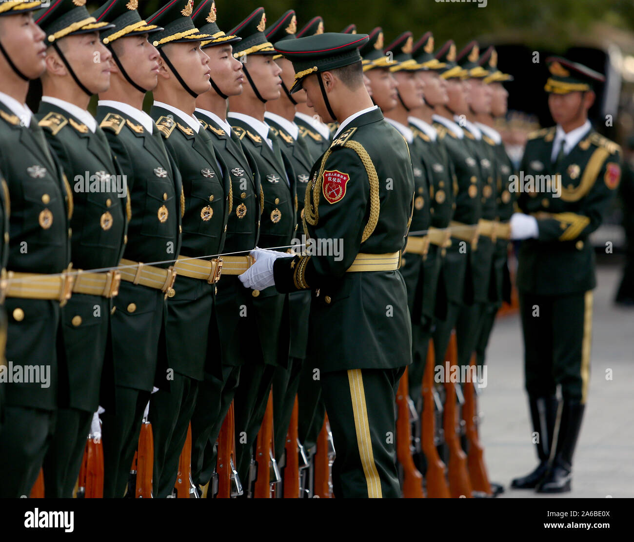 Beijing, China. 25th Oct, 2019. Chinese soldiers prepare to perform ...