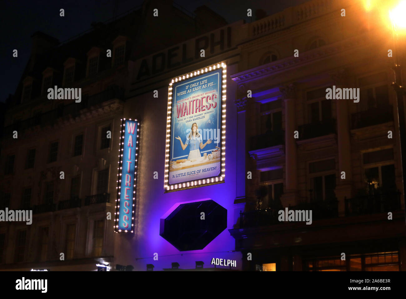 Waitress musical sign hi-res stock photography and images - Alamy