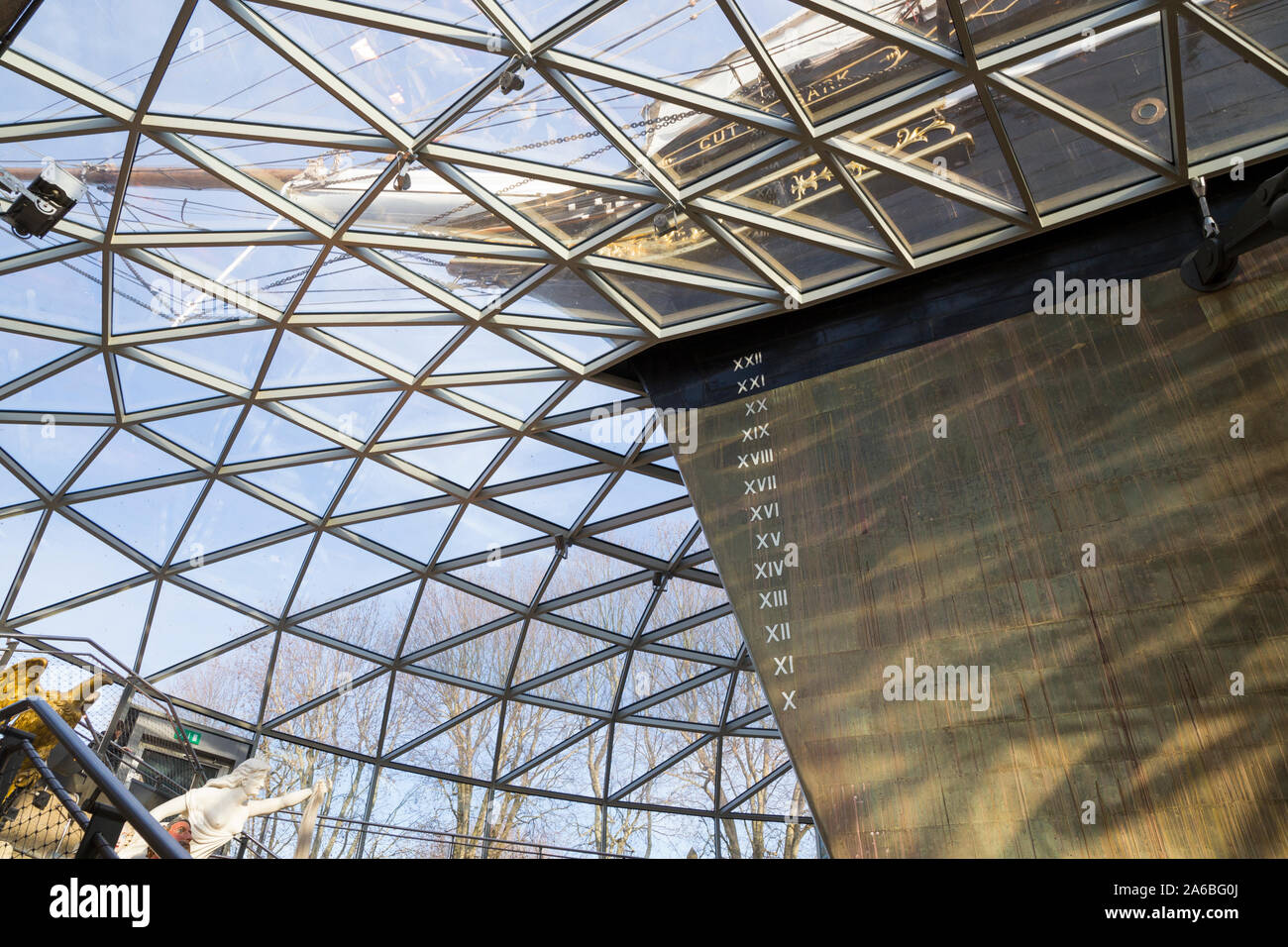 Glass sheathing hi-res stock photography and images - Alamy