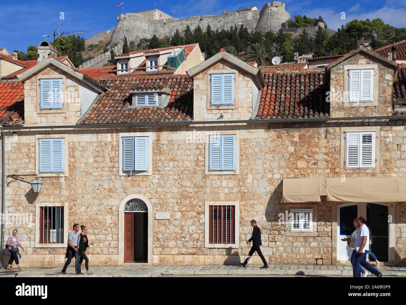 Croatia, Hvar, St Stephen Square, Fortress Stock Photo - Alamy