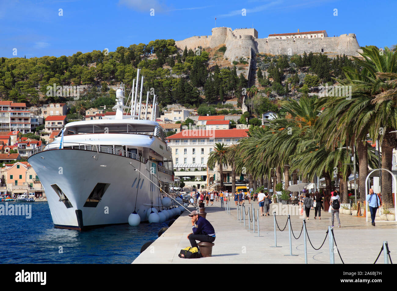 Croatia, Hvar, fortress, harbor, ship, people Stock Photo - Alamy