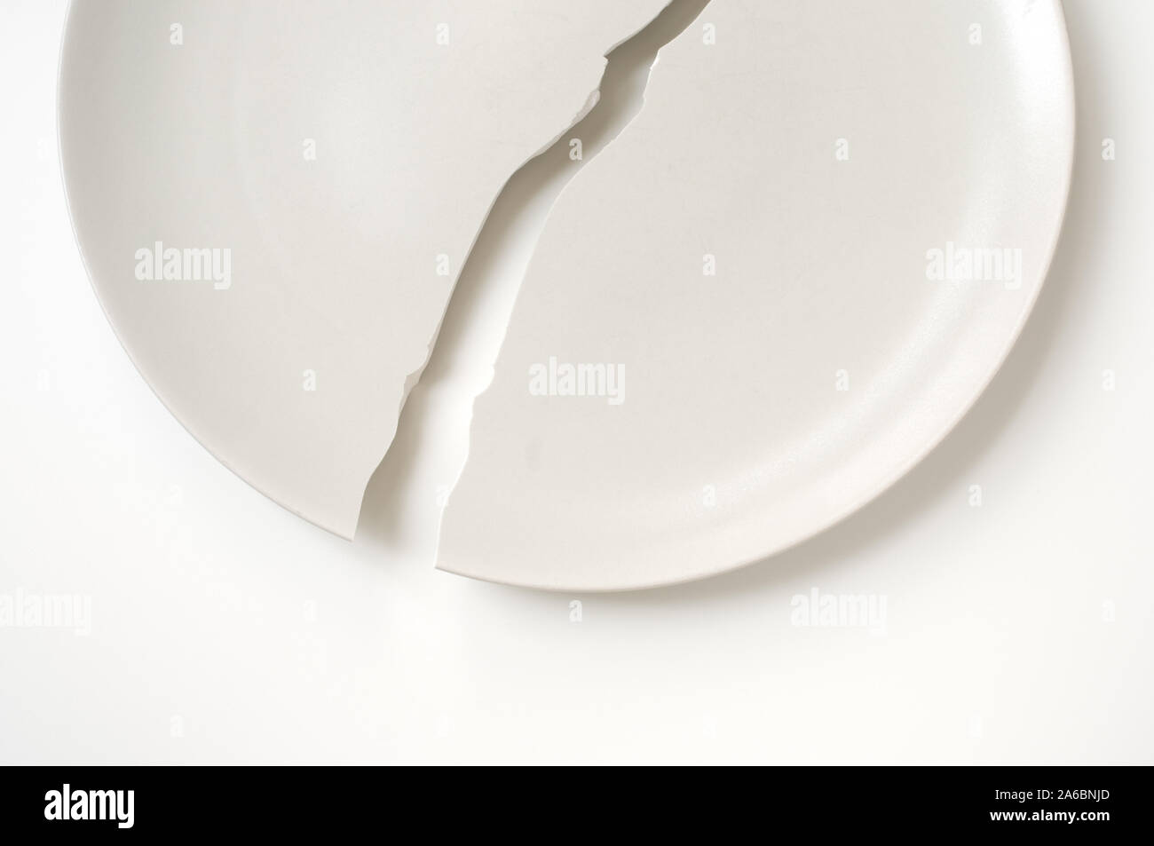 Cracked porcelain hi-res stock photography and images - Alamy