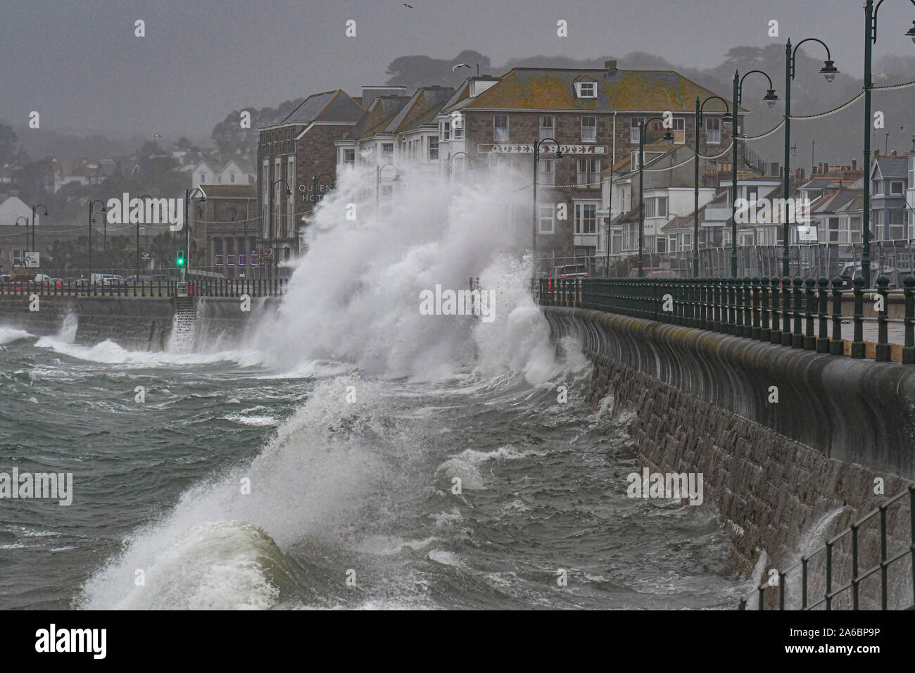 50 mph winds hi-res stock photography and images - Alamy