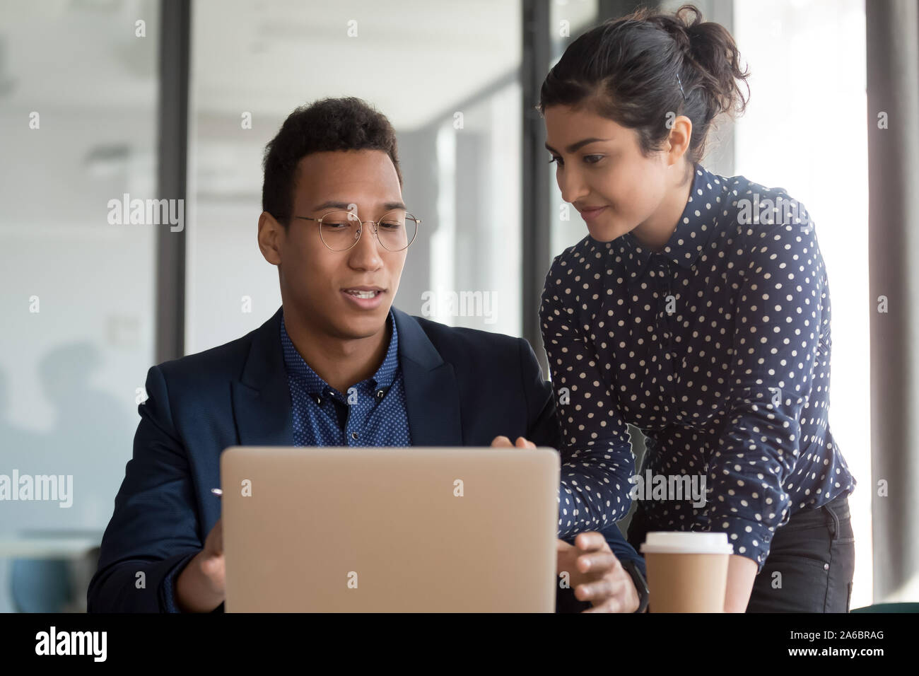 Office indian and executives hi-res stock photography and images - Alamy