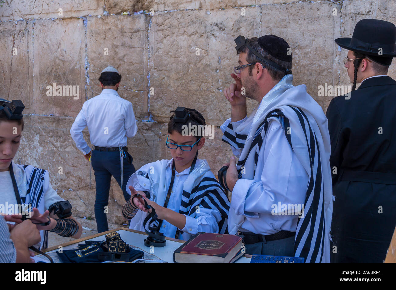 Jewish people in Shabbath day praying at Jerusalem's sacred Western ...