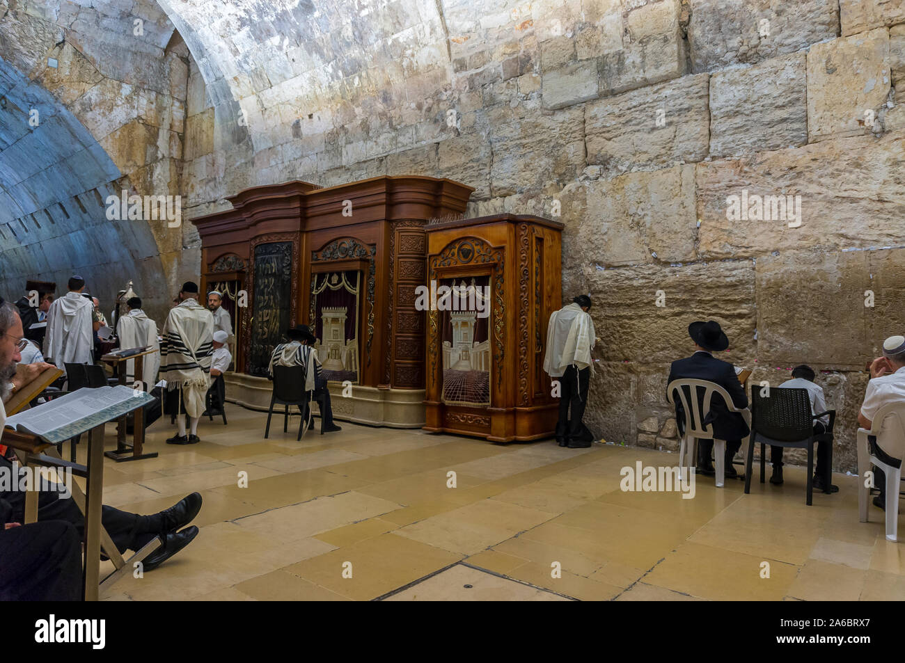 Jewish people in Shabbath day praying at Jerusalem's sacred Western ...