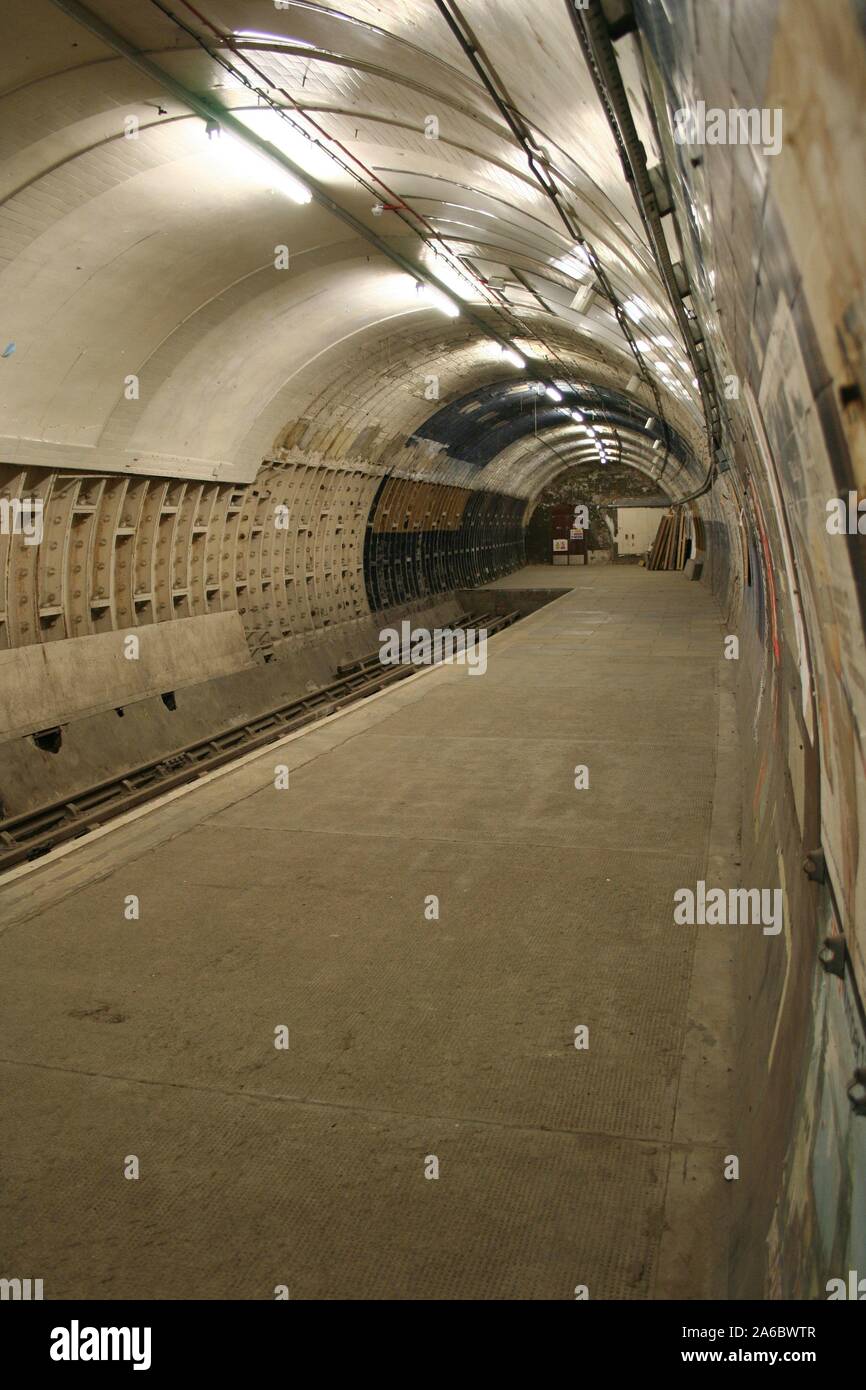 Abandoned tube station hi-res stock photography and images - Alamy